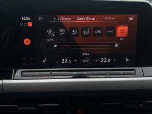 Balts Volkswagen Golf 2023 Pērnava, ar dzinēja tilpumu 1.50 L un nobraukumu 120 tūkst. km par 18900 €, foto 19 vietnē AUTOMOTO.COM.LV