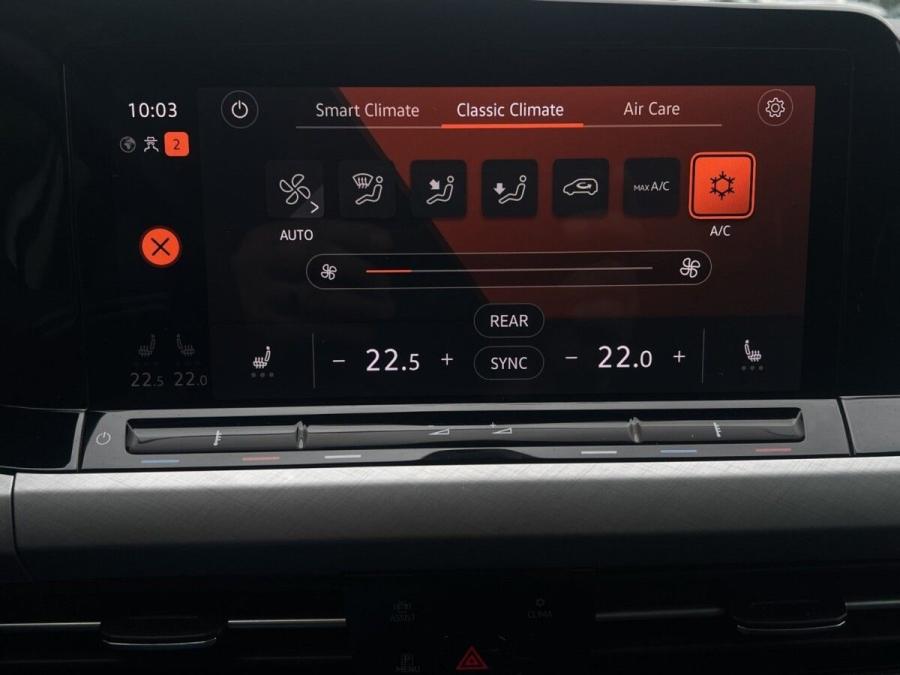 Balts Volkswagen Golf 2023 Pērnava, ar dzinēja tilpumu 1.50 L un nobraukumu 120 tūkst. km par 18900 €, foto 19 vietnē AUTOMOTO.COM.LV