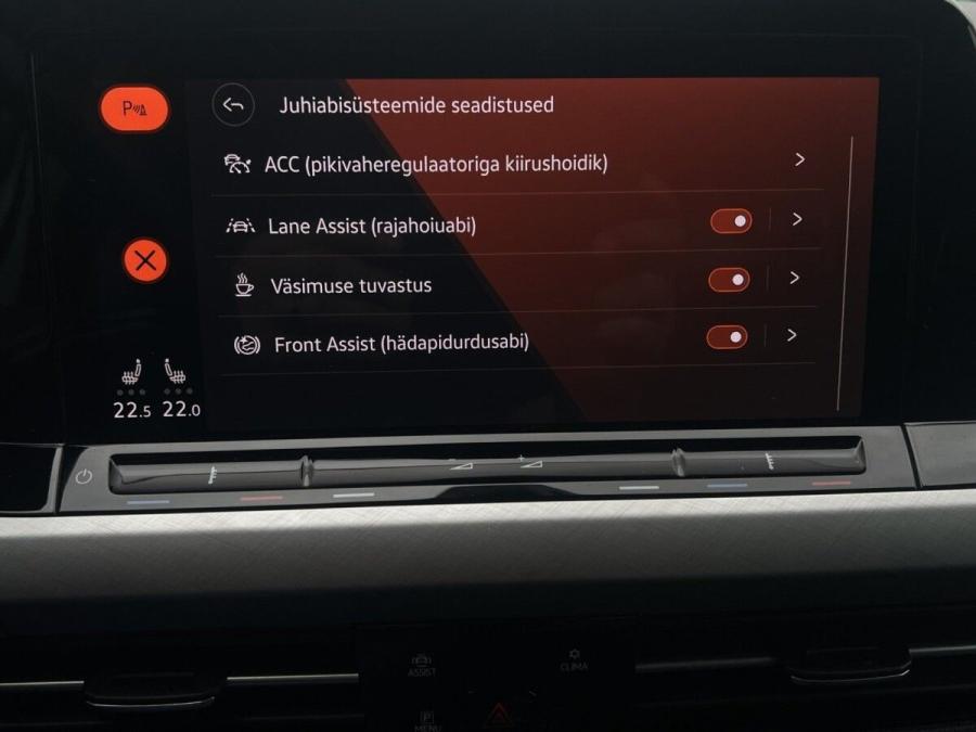 Balts Volkswagen Golf 2023 Pērnava, ar dzinēja tilpumu 1.50 L un nobraukumu 120 tūkst. km par 18900 €, foto 20 vietnē AUTOMOTO.COM.LV