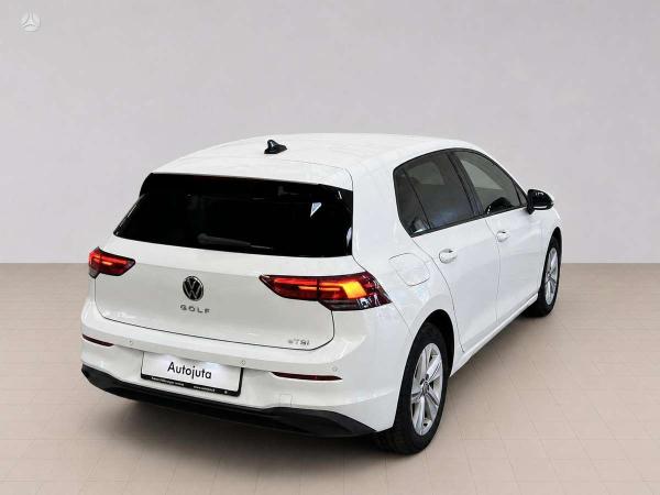 Balts Volkswagen Golf 2023 Kauņa, ar dzinēja tilpumu 1.00 L un nobraukumu 101 tūkst. km par 15400 €, foto 5 vietnē AUTOMOTO.COM.LV