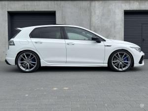 Balts Volkswagen Golf 2024 Plungė, ar dzinēja tilpumu 1.98 L un nobraukumu 6 tūkst. km par 39999 €, foto 7 vietnē AUTOMOTO.COM.LV