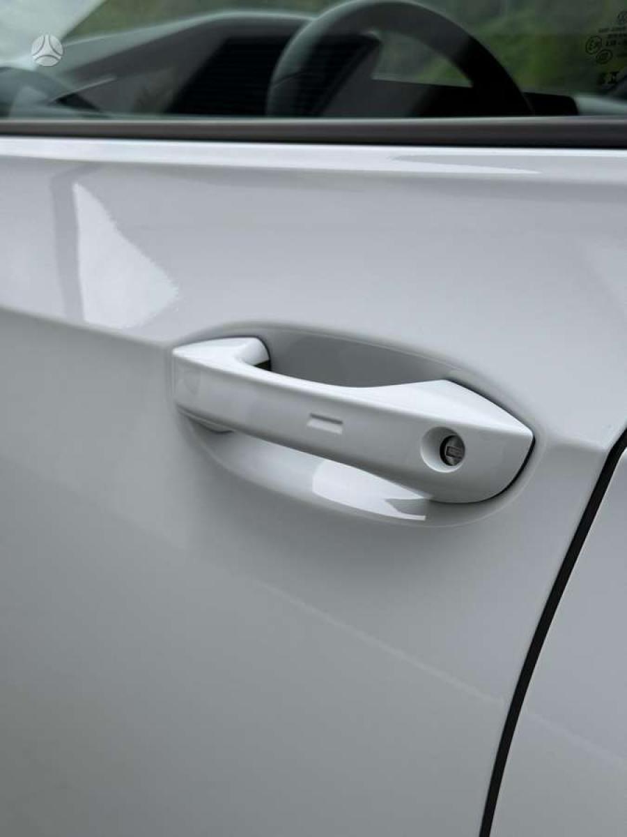 Balts Volkswagen Golf 2024 Plungė, ar dzinēja tilpumu 1.98 L un nobraukumu 6 tūkst. km par 39999 €, foto 19 vietnē AUTOMOTO.COM.LV