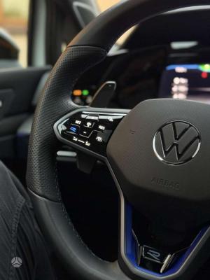 Balts Volkswagen Golf 2024 Plungė, ar dzinēja tilpumu 1.98 L un nobraukumu 6 tūkst. km par 39999 €, foto 25 vietnē AUTOMOTO.COM.LV
