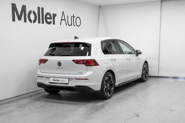 White Volkswagen Golf 2025 in Vilnius, with an engine capacity of 1.50 L and mileage of 46 thousand km for 26900 €, photo 3 on AUTOMOTO.COM.LV