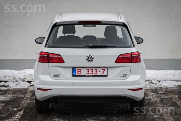 Balts Volkswagen Golf 2015 Rīga, ar dzinēja tilpumu 2.00 L un nobraukumu 0 tūkst. km par 8950 €, foto 5 vietnē AUTOMOTO.COM.LV