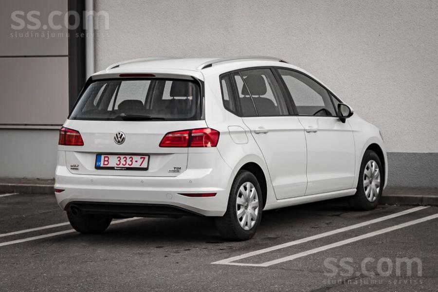 White Volkswagen Golf 2015 in Riga, with an engine capacity of 2.00 L and mileage of 220 thousand km for 8650 €, photo 5 on AUTOMOTO.COM.LV