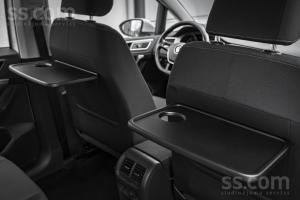 White Volkswagen Golf 2015 in Riga, with an engine capacity of 2.00 L and mileage of 220 thousand km for 8650 €, photo 16 on AUTOMOTO.COM.LV