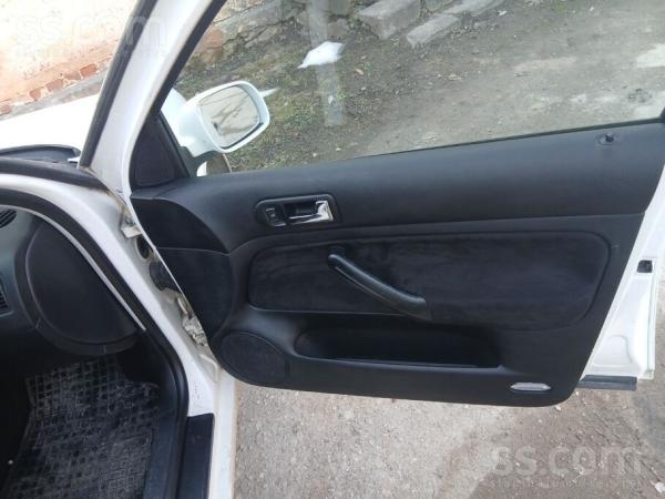 Balts Volkswagen Golf 2006 Tukums, ar dzinēja tilpumu 1.90 L un nobraukumu 219 tūkst. km par 1800 €, foto 7 vietnē AUTOMOTO.COM.LV