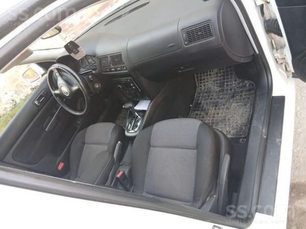 Balts Volkswagen Golf 2006 Tukums, ar dzinēja tilpumu 1.90 L un nobraukumu 219 tūkst. km par 1800 €, foto 8 vietnē AUTOMOTO.COM.LV