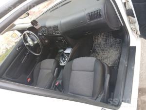 Balts Volkswagen Golf 2006 Tukums, ar dzinēja tilpumu 1.90 L un nobraukumu 219 tūkst. km par 1800 €, foto 9 vietnē AUTOMOTO.COM.LV