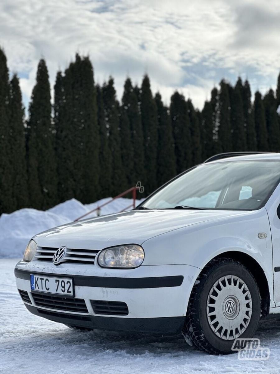 White Volkswagen Golf 2000 in Vilnius, with an engine capacity of 1.90 L and mileage of 329 thousand km for 1150 €, photo 4 on AUTOMOTO.COM.LV