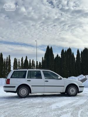 White Volkswagen Golf 2000 in Vilnius, with an engine capacity of 1.90 L and mileage of 329 thousand km for 1150 €, photo 9 on AUTOMOTO.COM.LV