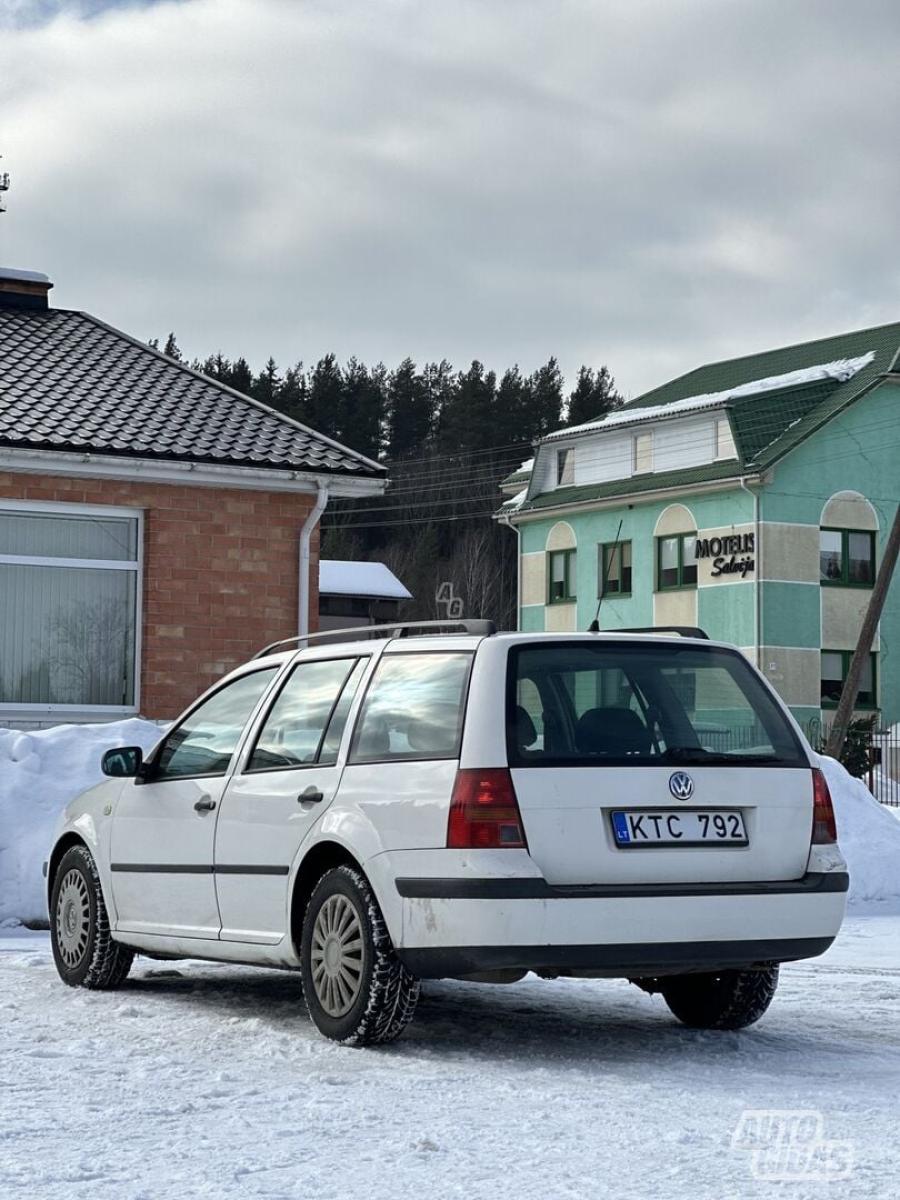 White Volkswagen Golf 2000 in Vilnius, with an engine capacity of 1.90 L and mileage of 329 thousand km for 1150 €, photo 12 on AUTOMOTO.COM.LV