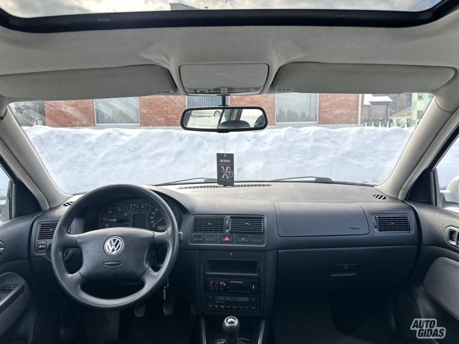 White Volkswagen Golf 2000 in Vilnius, with an engine capacity of 1.90 L and mileage of 329 thousand km for 1150 €, photo 22 on AUTOMOTO.COM.LV