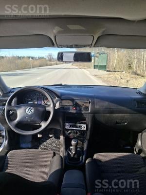 White Volkswagen Golf 2000 in Riga, with an engine capacity of 1.90 L and mileage of 261 thousand km for 550 €, photo 8 on AUTOMOTO.COM.LV