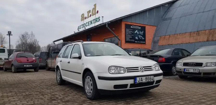 Balts Volkswagen Golf 2000 Valmiera, ar dzinēja tilpumu 1.90 L un nobraukumu 344 tūkst. km par 1450 €, foto 1 vietnē AUTOMOTO.COM.LV