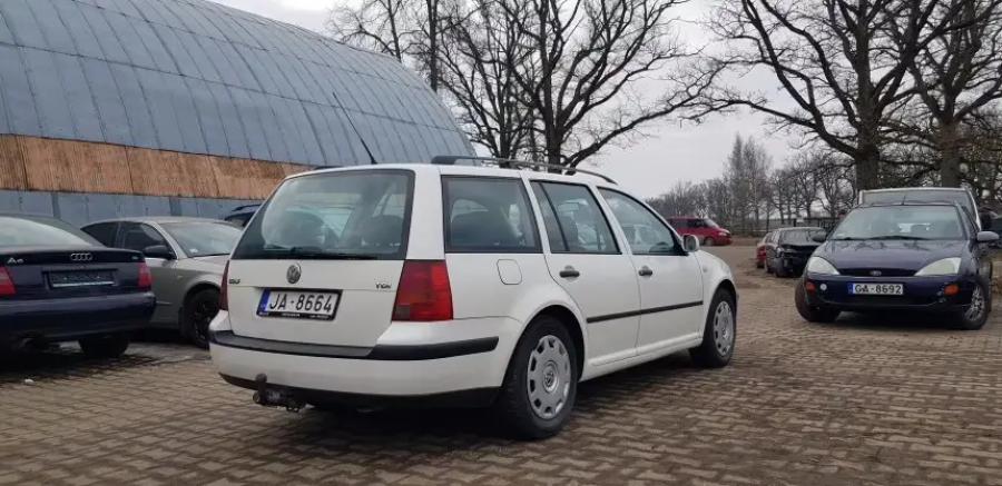 Balts Volkswagen Golf 2000 Valmiera, ar dzinēja tilpumu 1.90 L un nobraukumu 344 tūkst. km par 1450 €, foto 4 vietnē AUTOMOTO.COM.LV