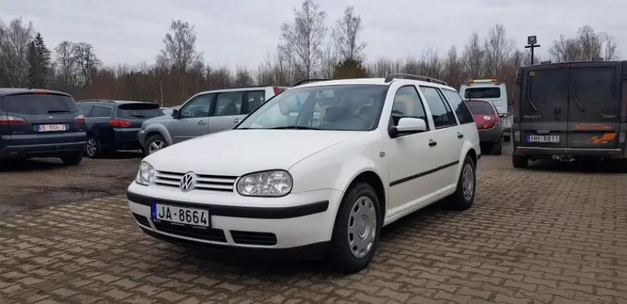 Balts Volkswagen Golf 2000 Valmiera, ar dzinēja tilpumu 1.90 L un nobraukumu 344 tūkst. km par 1450 €, foto 8 vietnē AUTOMOTO.COM.LV
