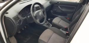 Balts Volkswagen Golf 2000 Valmiera, ar dzinēja tilpumu 1.90 L un nobraukumu 344 tūkst. km par 1450 €, foto 11 vietnē AUTOMOTO.COM.LV