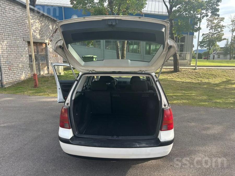 White Volkswagen Golf 2001 in Ludza, with an engine capacity of 1.90 L and mileage of 0 thousand km for 2350 €, photo 17 on AUTOMOTO.COM.LV