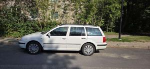 Balts Volkswagen Golf 2001 Viļņa, ar dzinēja tilpumu 1.60 L un nobraukumu 229 tūkst. km par 700 €, foto 3 vietnē AUTOMOTO.COM.LV