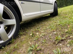 White Volkswagen Golf 2001 in Ludza, with an engine capacity of 1.90 L and mileage of 0 thousand km for 2300 €, photo 11 on AUTOMOTO.COM.LV