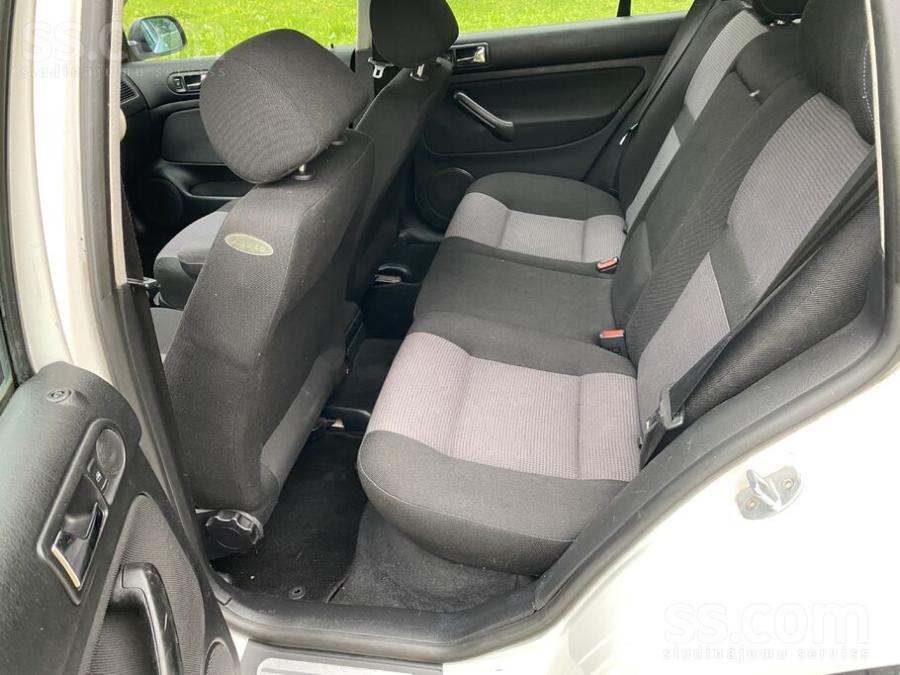 White Volkswagen Golf 2001 in Ludza, with an engine capacity of 1.90 L and mileage of 0 thousand km for 2300 €, photo 16 on AUTOMOTO.COM.LV