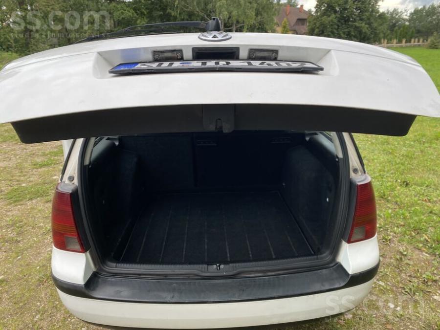 White Volkswagen Golf 2001 in Ludza, with an engine capacity of 1.90 L and mileage of 0 thousand km for 2300 €, photo 17 on AUTOMOTO.COM.LV
