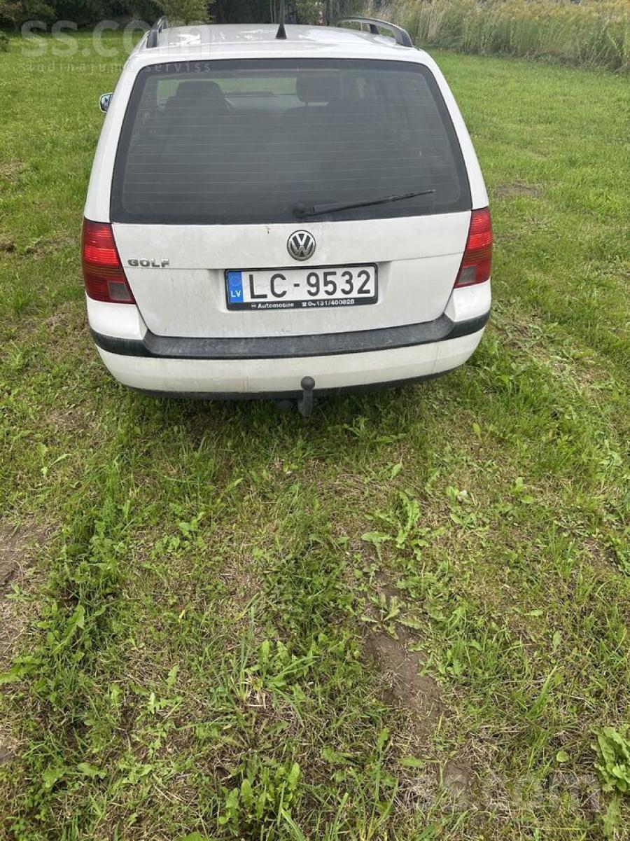 Balts Volkswagen Golf 2001 Rīga, ar dzinēja tilpumu 1.90 L un nobraukumu 406 tūkst. km par 1200 €, foto 3 vietnē AUTOMOTO.COM.LV