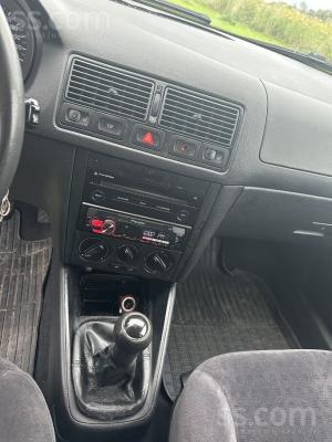 Balts Volkswagen Golf 2001 Rīga, ar dzinēja tilpumu 1.90 L un nobraukumu 406 tūkst. km par 1200 €, foto 7 vietnē AUTOMOTO.COM.LV