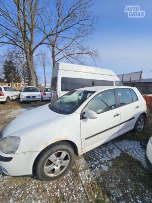 White Volkswagen Golf 2006 in Alytus, with an engine capacity of 1.90 L and mileage of 355 thousand km for 500 €, photo 3 on AUTOMOTO.COM.LV
