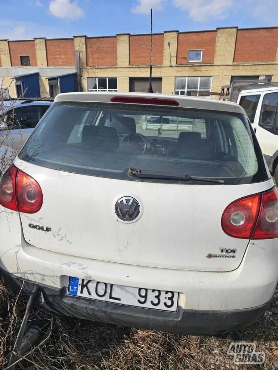 White Volkswagen Golf 2006 in Alytus, with an engine capacity of 1.90 L and mileage of 355 thousand km for 500 €, photo 4 on AUTOMOTO.COM.LV