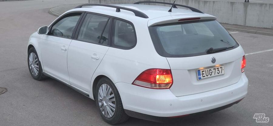 White Volkswagen Golf 2008 in Telschi, with an engine capacity of 1.90 L and mileage of 298 thousand km for 1800 €, photo 3 on AUTOMOTO.COM.LV