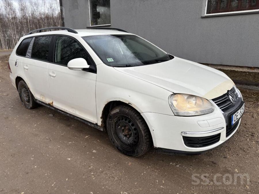 Белый Фольксваген Гольф 2008 в Цесис, объемом двигателя 1.90 л и пробегом 387 тыс. км за 830 €, фото 4 на AUTOMOTO.COM.LV