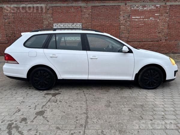 Balts Volkswagen Golf 2008 Cēsis, ar dzinēja tilpumu 1.90 L un nobraukumu 387 tūkst. km par 1500 €, foto 4 vietnē AUTOMOTO.COM.LV