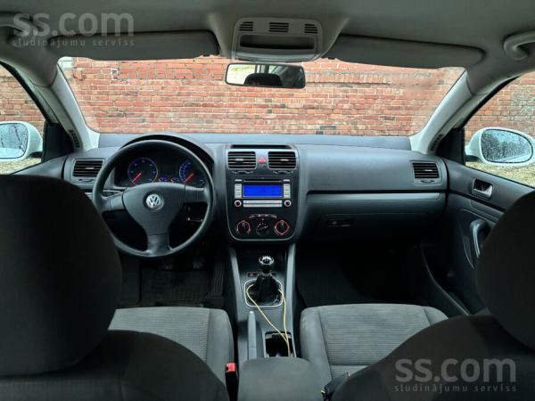 Balts Volkswagen Golf 2008 Cēsis, ar dzinēja tilpumu 1.90 L un nobraukumu 387 tūkst. km par 1500 €, foto 9 vietnē AUTOMOTO.COM.LV