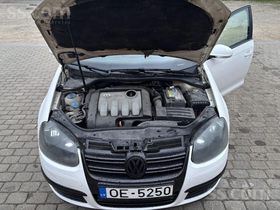 Balts Volkswagen Golf 2008 Cēsis, ar dzinēja tilpumu 1.90 L un nobraukumu 387 tūkst. km par 1500 €, foto 11 vietnē AUTOMOTO.COM.LV