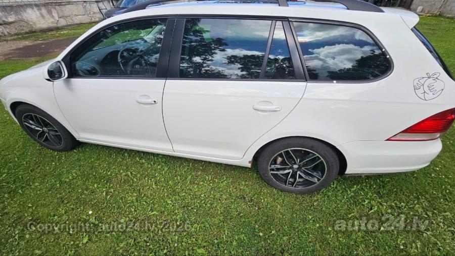 White Volkswagen Golf 2009 in Paldiski, with an engine capacity of 1.40 L and mileage of 222 thousand km for 1200 €, photo 4 on AUTOMOTO.COM.LV