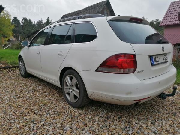 Balts Volkswagen Golf 2010 Krāslava, ar dzinēja tilpumu 1.60 L un nobraukumu 300 tūkst. km par 3250 €, foto 3 vietnē AUTOMOTO.COM.LV
