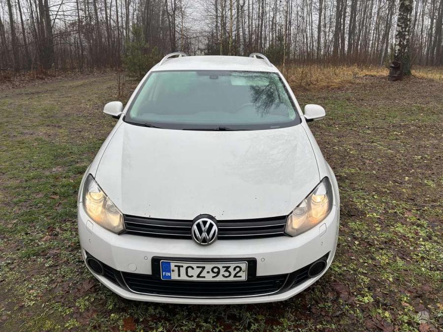 Balts Volkswagen Golf 2010 Panevēža, ar dzinēja tilpumu 1.97 L un nobraukumu 260 tūkst. km par 2700 €, foto 1 vietnē AUTOMOTO.COM.LV