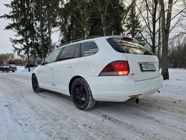 Balts Volkswagen Golf 2010 Radviliškis, ar dzinēja tilpumu 1.90 L un nobraukumu 372 tūkst. km par 2650 €, foto 8 vietnē AUTOMOTO.COM.LV