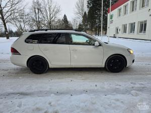 White Volkswagen Golf 2010 in Radviliskis, with an engine capacity of 1.90 L and mileage of 372 thousand km for 2650 €, photo 11 on AUTOMOTO.COM.LV