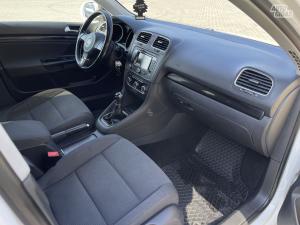 White Volkswagen Golf 2010 in Siauliai, with an engine capacity of 2.00 L and mileage of 383 thousand km for 2500 €, photo 12 on AUTOMOTO.COM.LV