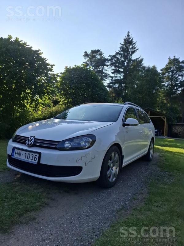 Balts Volkswagen Golf 2010 Rīga, ar dzinēja tilpumu 1.60 L un nobraukumu 385 tūkst. km par 2200 €, foto 1 vietnē AUTOMOTO.COM.LV