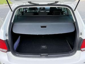 Balts Volkswagen Golf 2010 Raseiniai, ar dzinēja tilpumu 1.97 L un nobraukumu 291 tūkst. km par 3600 €, foto 11 vietnē AUTOMOTO.COM.LV