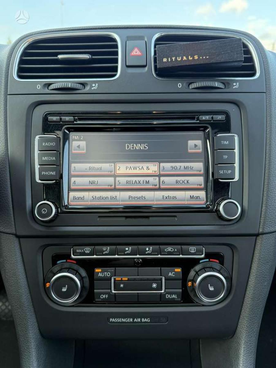 Balts Volkswagen Golf 2010 Raseiniai, ar dzinēja tilpumu 1.97 L un nobraukumu 291 tūkst. km par 3600 €, foto 20 vietnē AUTOMOTO.COM.LV