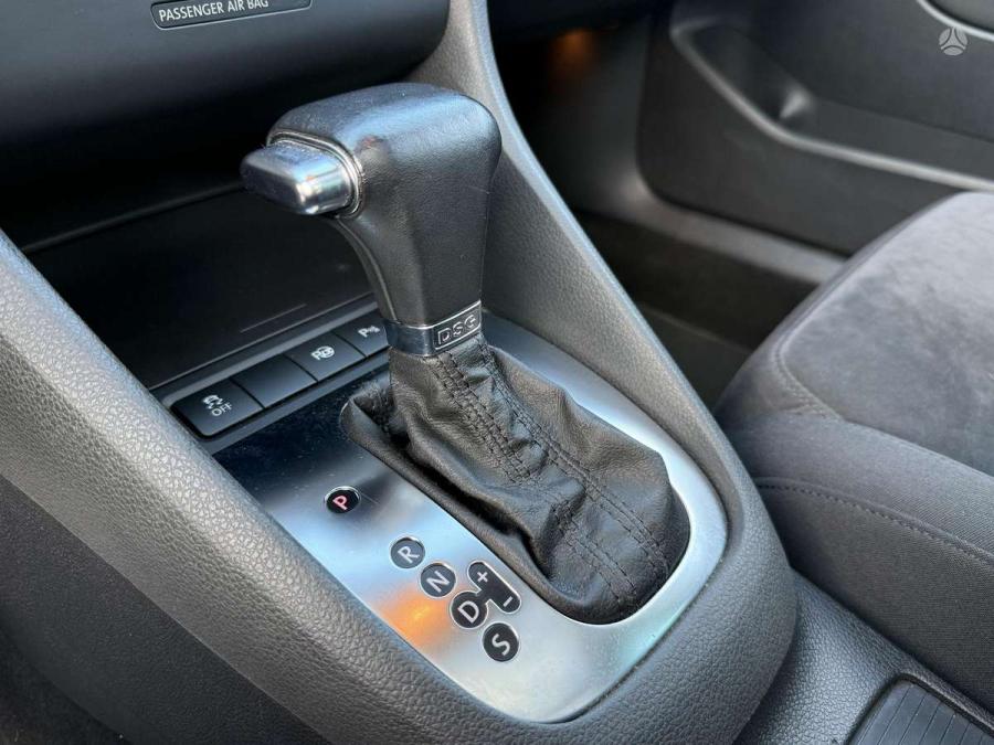 Balts Volkswagen Golf 2010 Raseiniai, ar dzinēja tilpumu 1.97 L un nobraukumu 291 tūkst. km par 3600 €, foto 25 vietnē AUTOMOTO.COM.LV