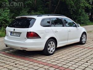 Balts Volkswagen Golf 2010 Rīga, ar dzinēja tilpumu 1.60 L un nobraukumu 385 tūkst. km par 1750 €, foto 6 vietnē AUTOMOTO.COM.LV