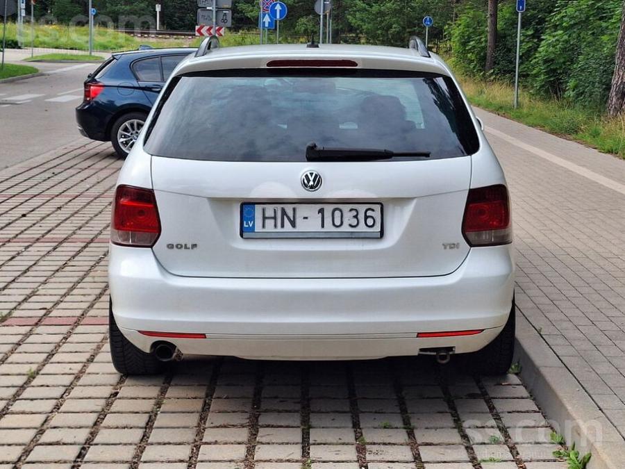 Balts Volkswagen Golf 2010 Rīga, ar dzinēja tilpumu 1.60 L un nobraukumu 385 tūkst. km par 1750 €, foto 9 vietnē AUTOMOTO.COM.LV