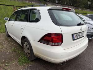 Balts Volkswagen Golf 2010 Viļņa, ar dzinēja tilpumu 1.60 L un nobraukumu 222 tūkst. km par 2300 €, foto 7 vietnē AUTOMOTO.COM.LV